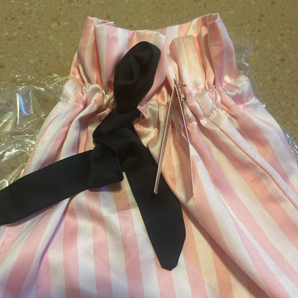 Victoria's Secret | Bags | Dust Bag Nwt Authentic Victorias Secret Bag ...